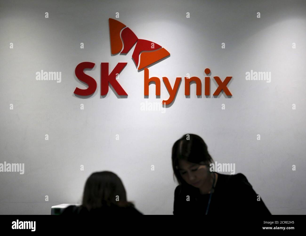 Sk Hynix Logo High Resolution Stock Photography and Images - Alamy