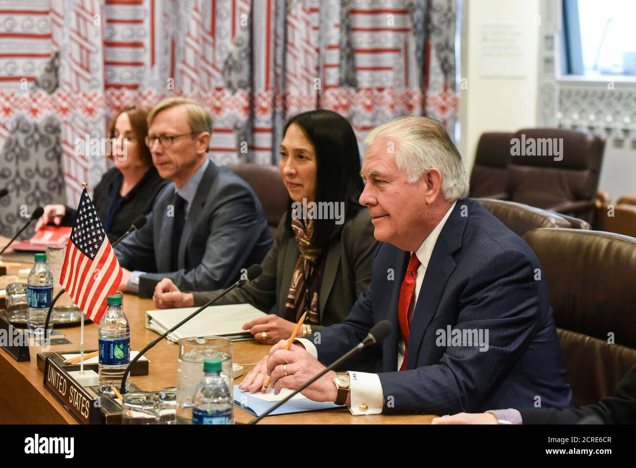 Diplomatic team hi-res stock photography and images - Alamy