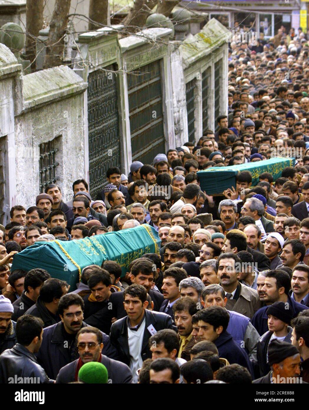 Islamic funeral burial hi-res stock photography and images - Alamy