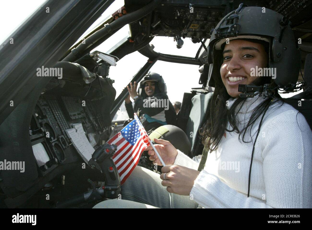 Kuwait female soldiers hi-res stock photography and images - Alamy
