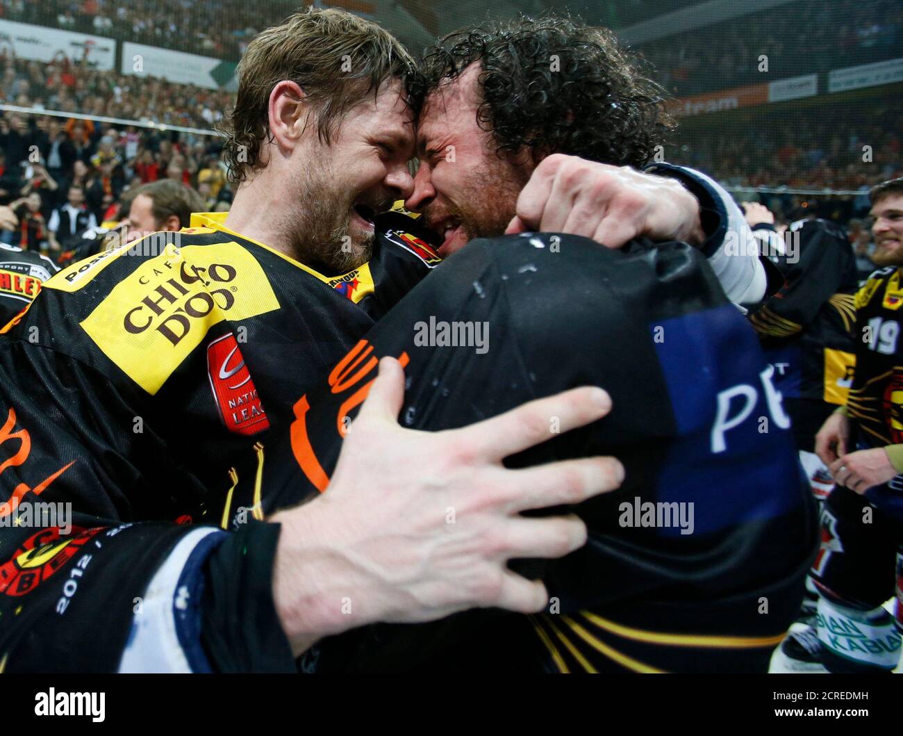 Swiss ice hockey team player hi-res stock photography and images - Alamy