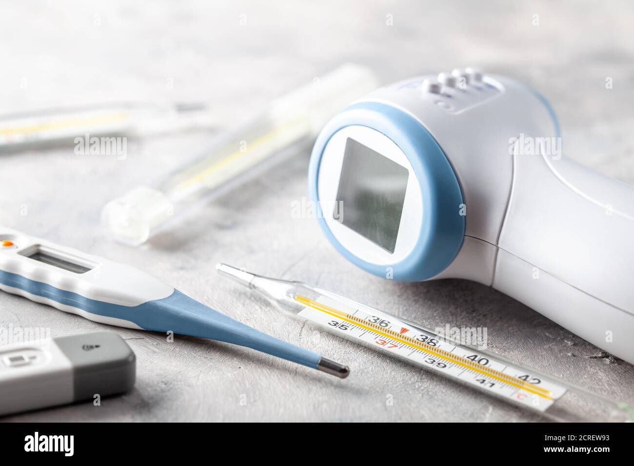 Electronic Thermometer For Measuring Body Temperature Set Of