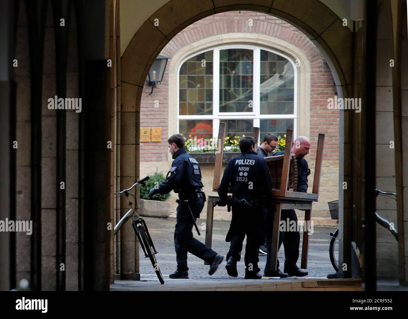 Carry tables hi-res stock photography and images - Alamy