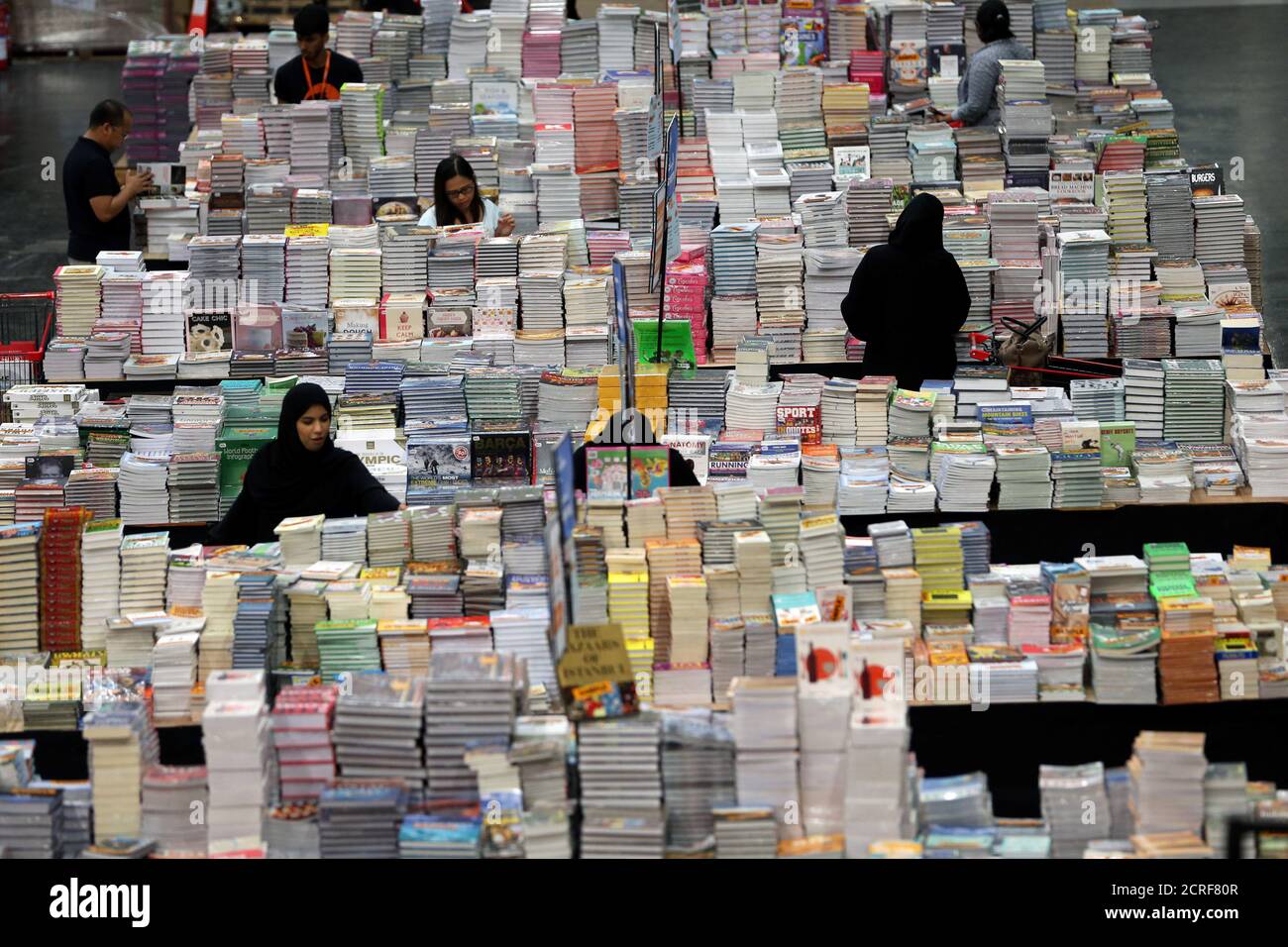 Worlds biggest book sale hi-res stock photography and images - Alamy