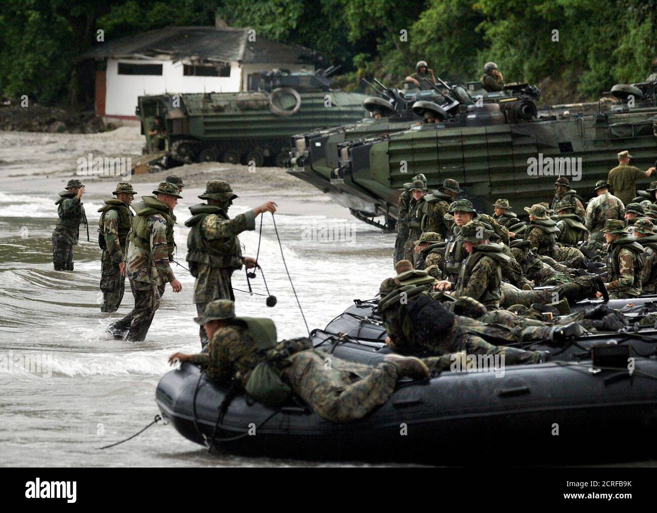 Amphibious ready group exercise hi-res stock photography and images - Alamy