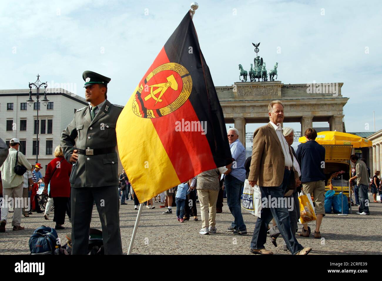 1990 berlin flag hi-res stock photography and images - Alamy