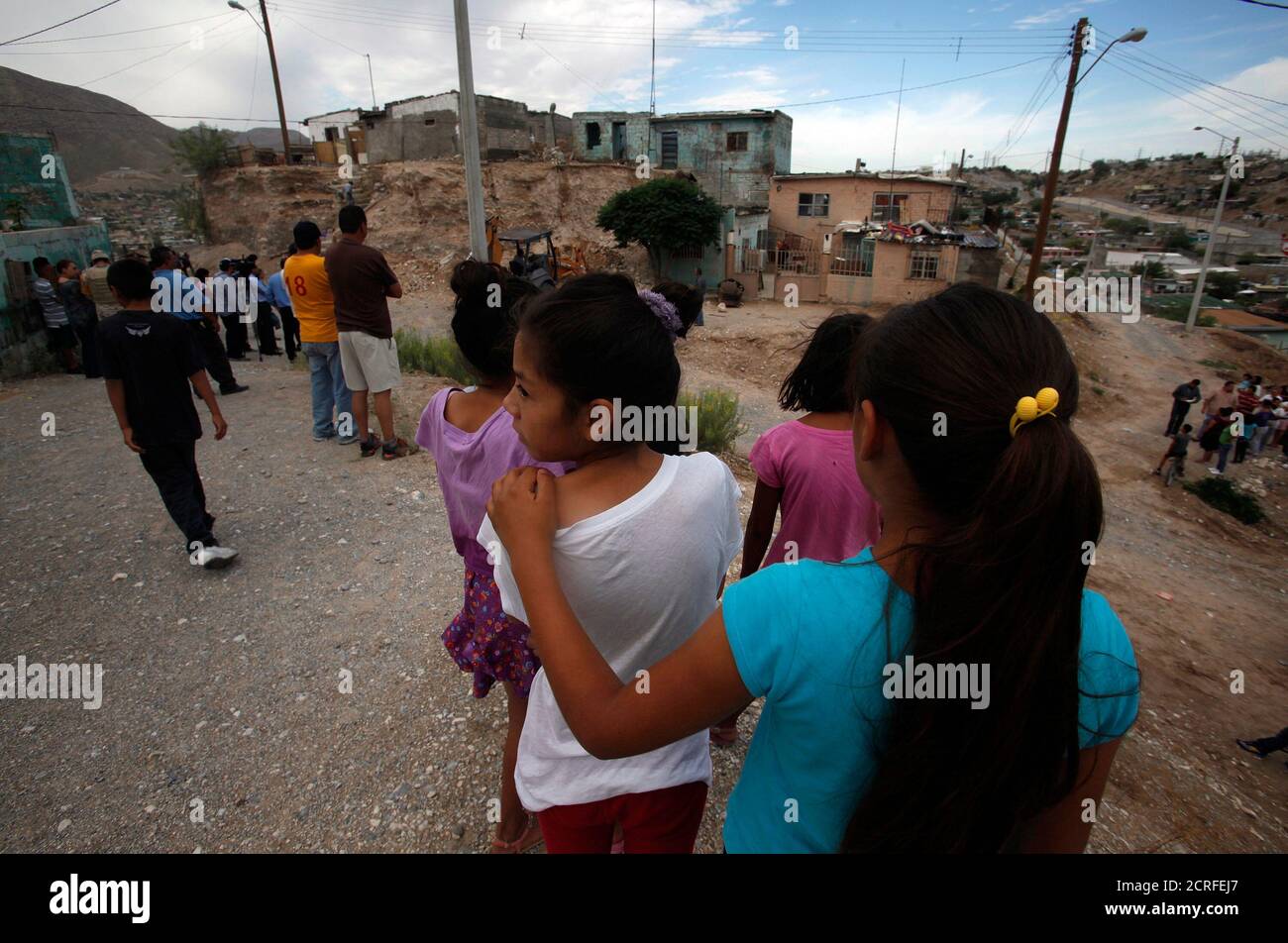 Ciudad juarez poverty or slums High Resolution Stock Photography and ...