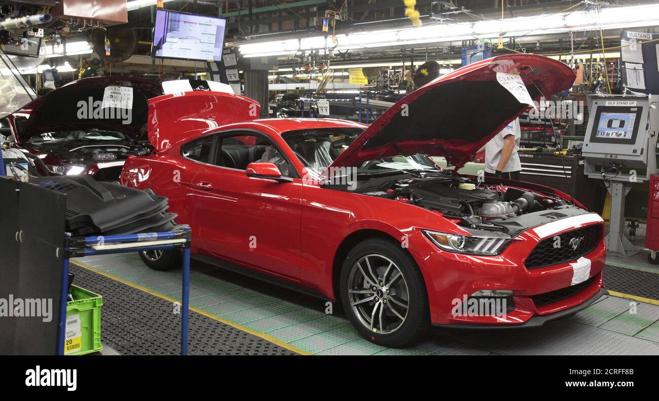 Ford mustang vehicle hi-res stock photography and images - Alamy