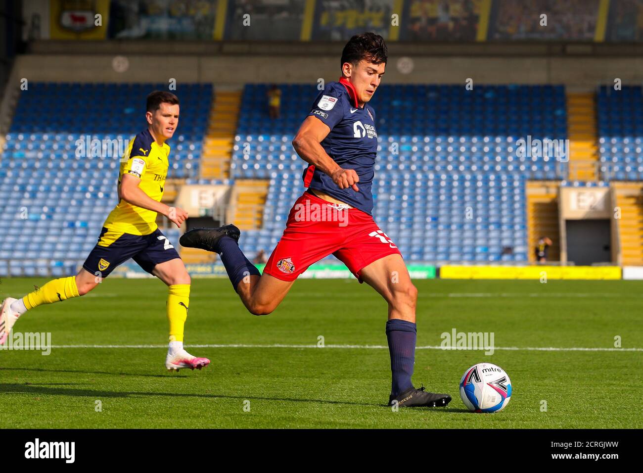 Oxford, UK. 19th Sep, 2020. Luke O Nien of Sunderland prepares to shoot ...