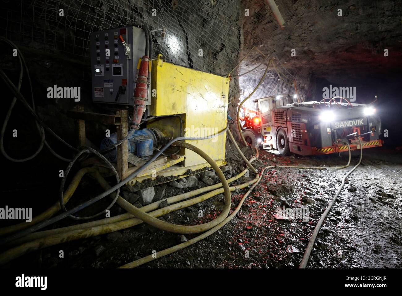 Jumbo drill hi-res stock photography and images - Alamy