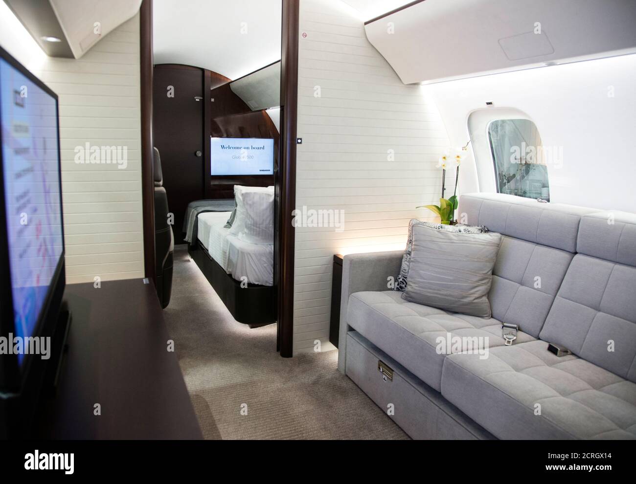 Bombardier jet interior hi-res stock photography and images - Alamy