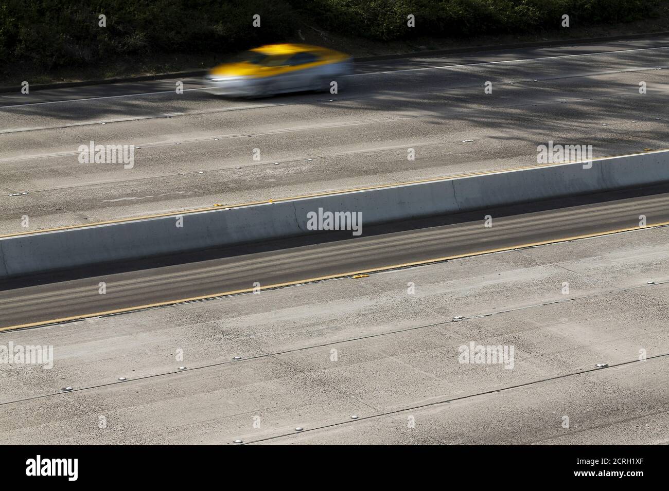 Freeway lane markers hi-res stock photography and images - Alamy