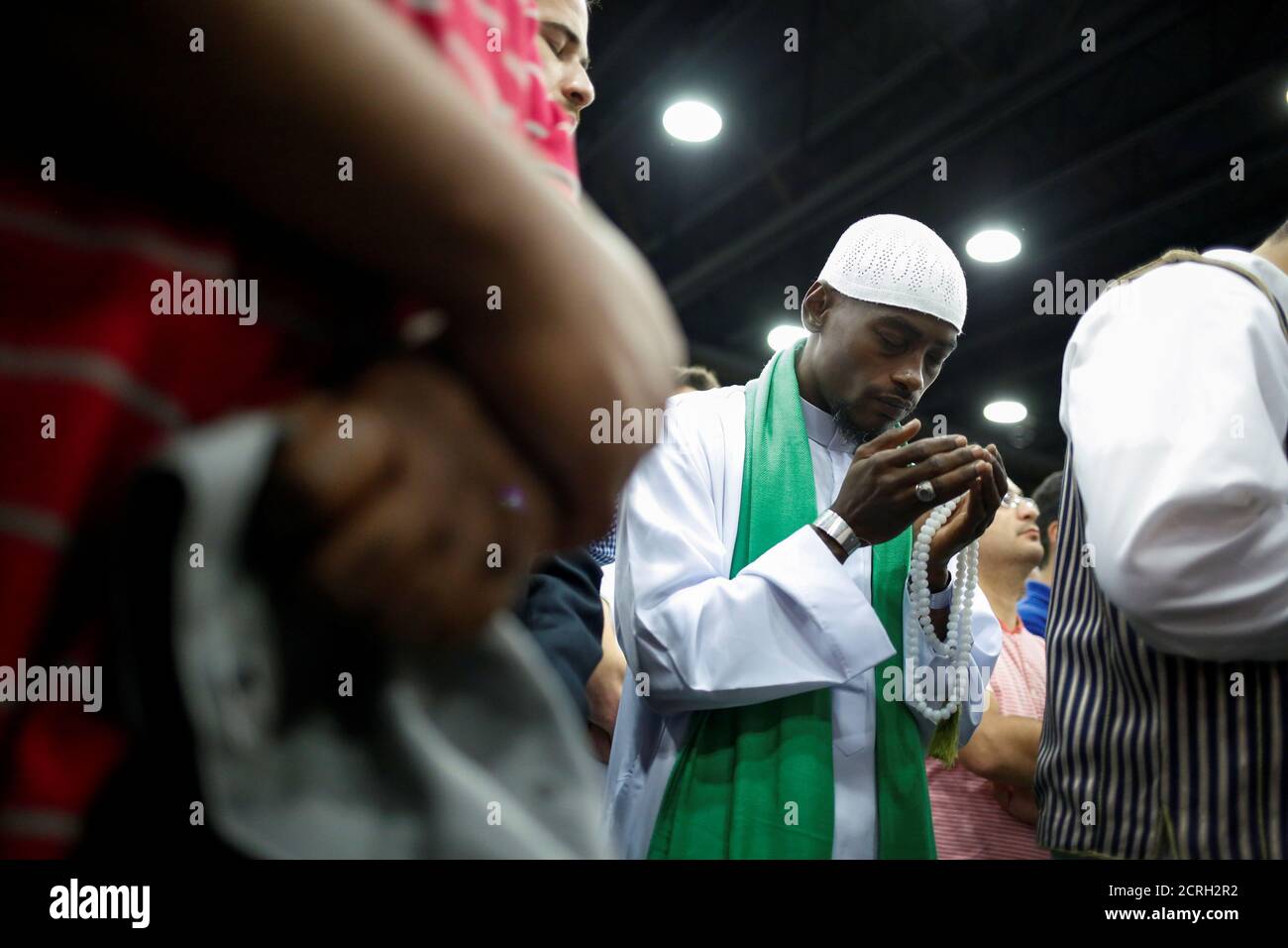Islamic funeral prayer hi-res stock photography and images - Alamy