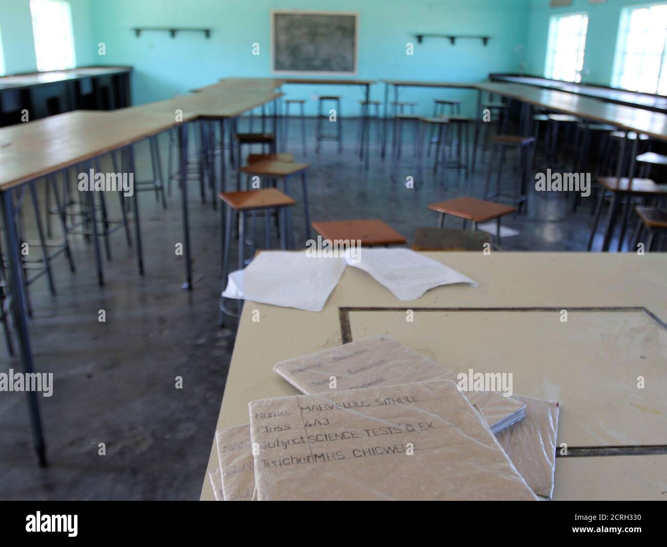 Empty school classroom secondary hi-res stock photography and images ...