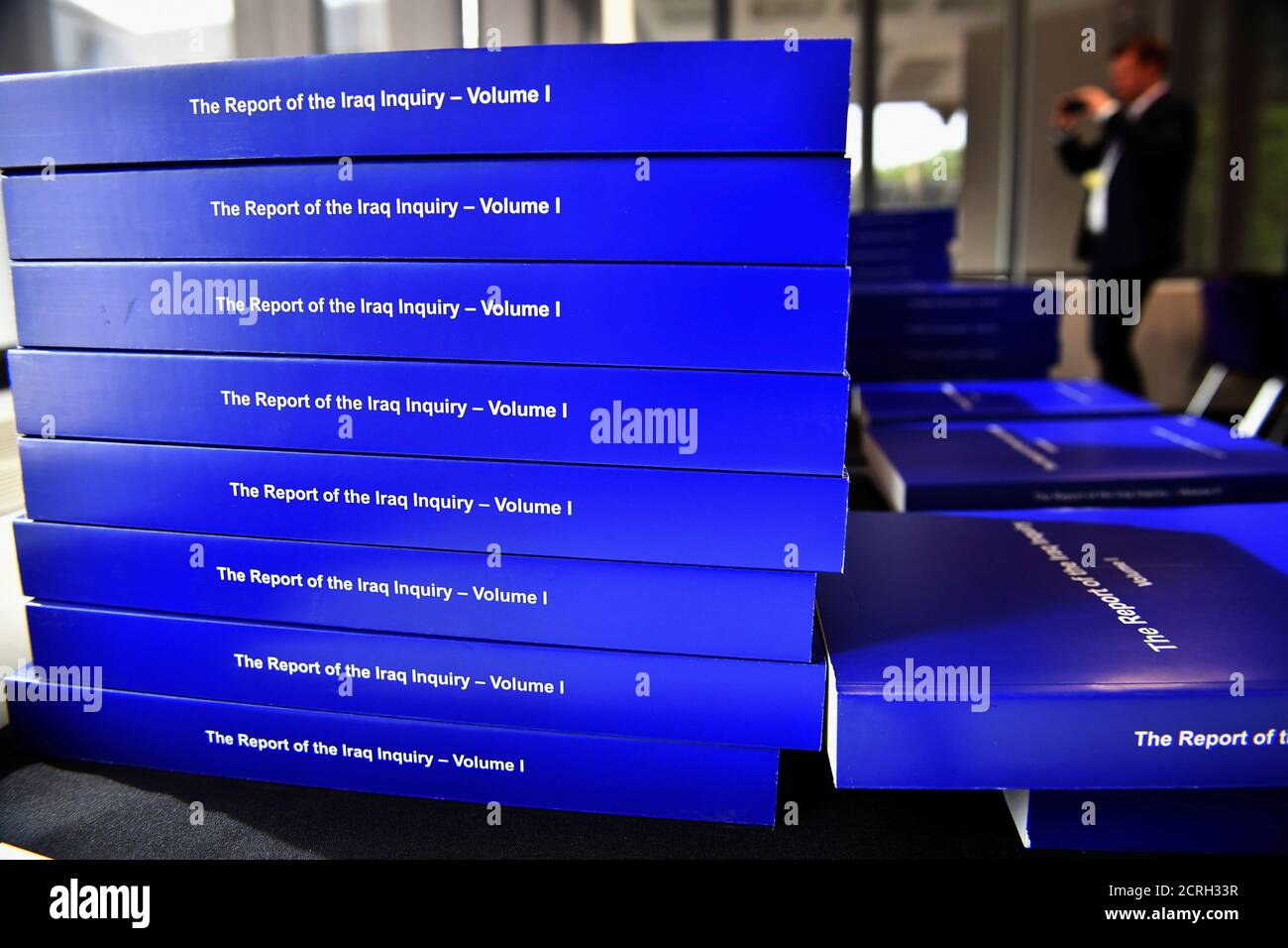 The iraq inquiry report presented hi-res stock photography and images ...