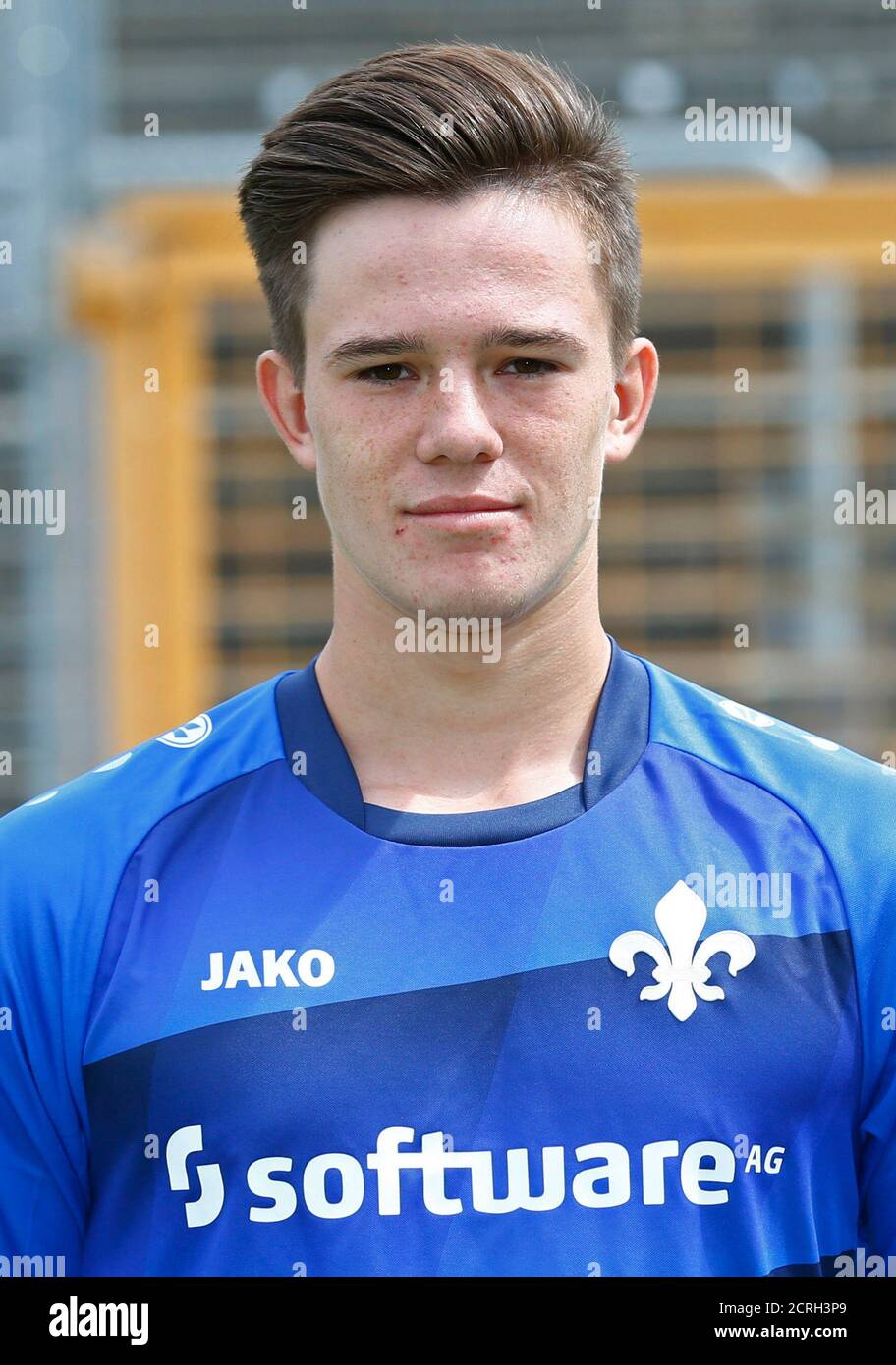 Fisch pose hi-res stock photography and images - Alamy