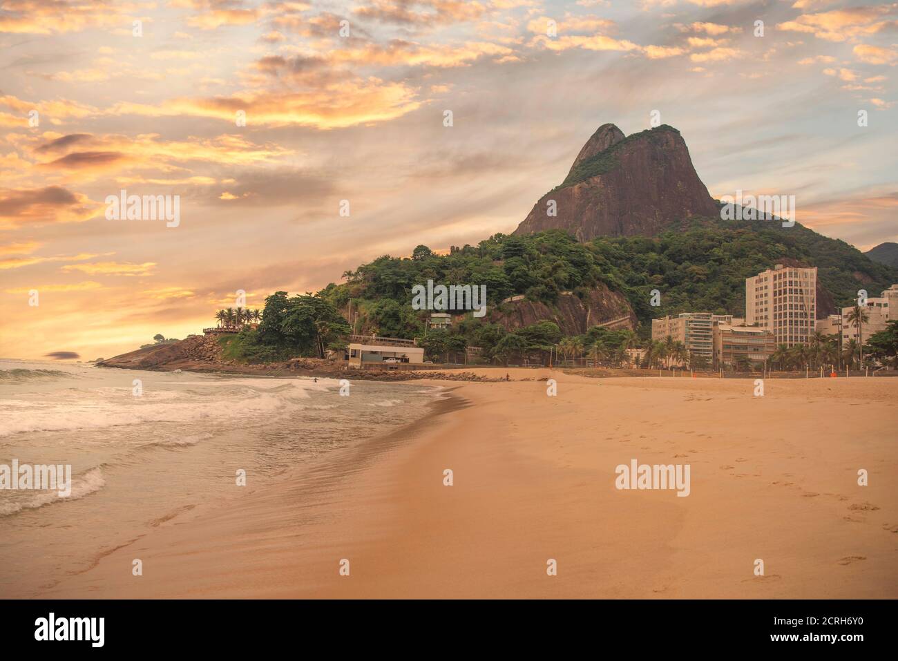 Praia de leblon hi-res stock photography and images - Alamy