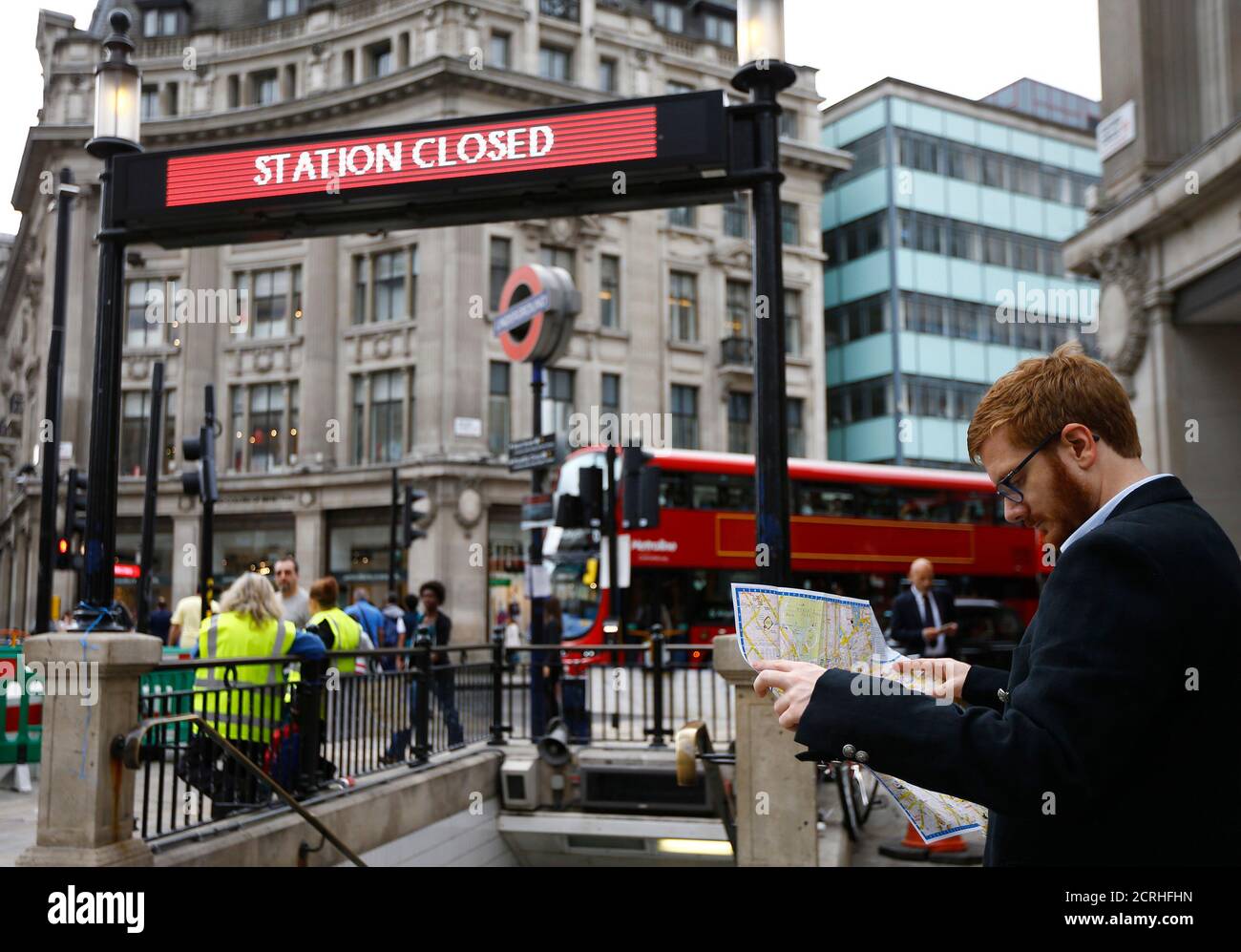 Night tube map hi-res stock photography and images - Alamy