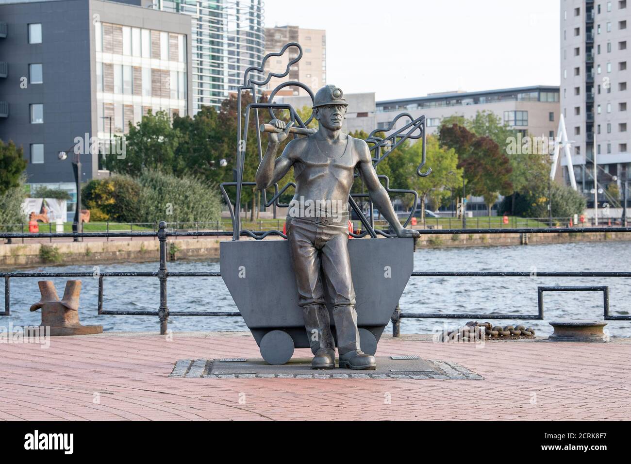 Bronze sculpture coal miner hi-res stock photography and images - Alamy