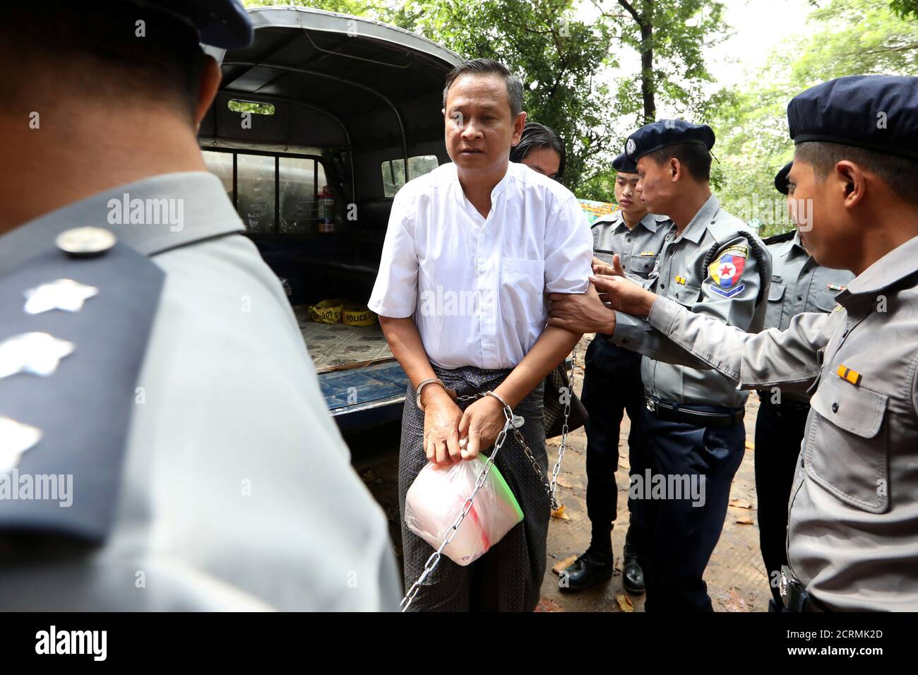 Aung zaw win hi-res stock photography and images - Alamy