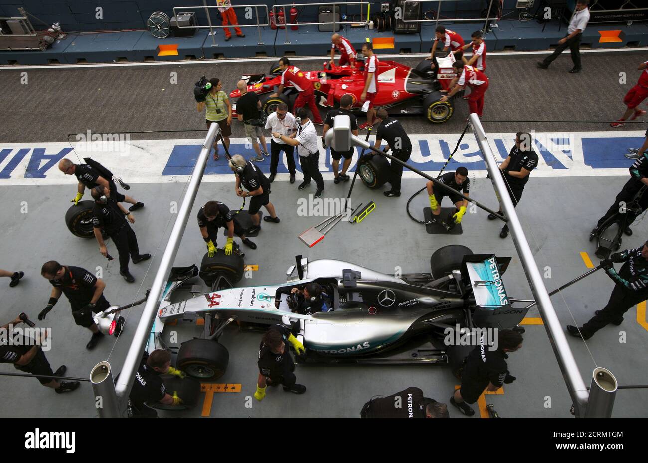 F1 car top view hi-res stock photography and images - Alamy