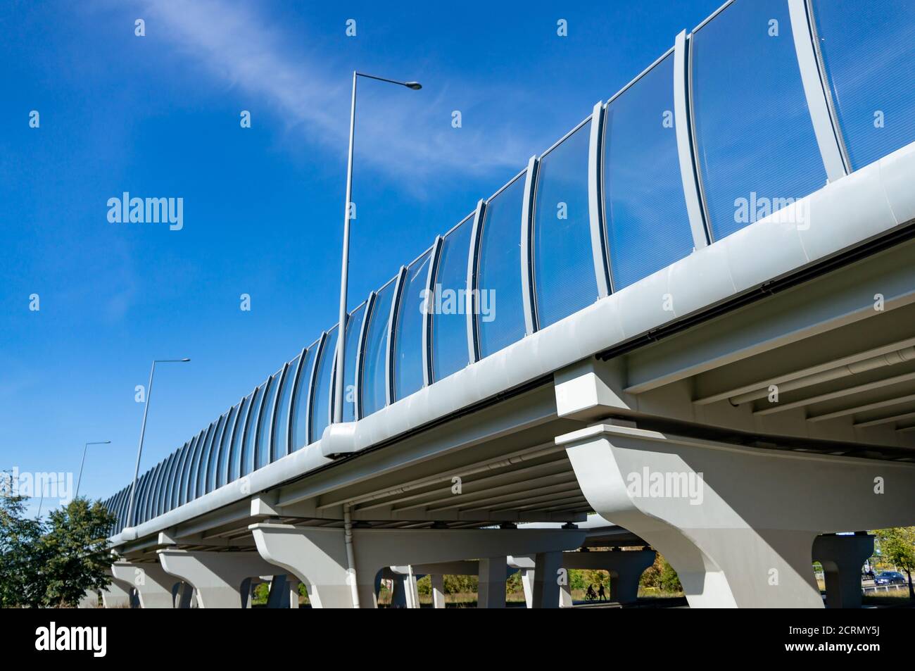 Road-rail bridge in a city Stock Photo - Alamy