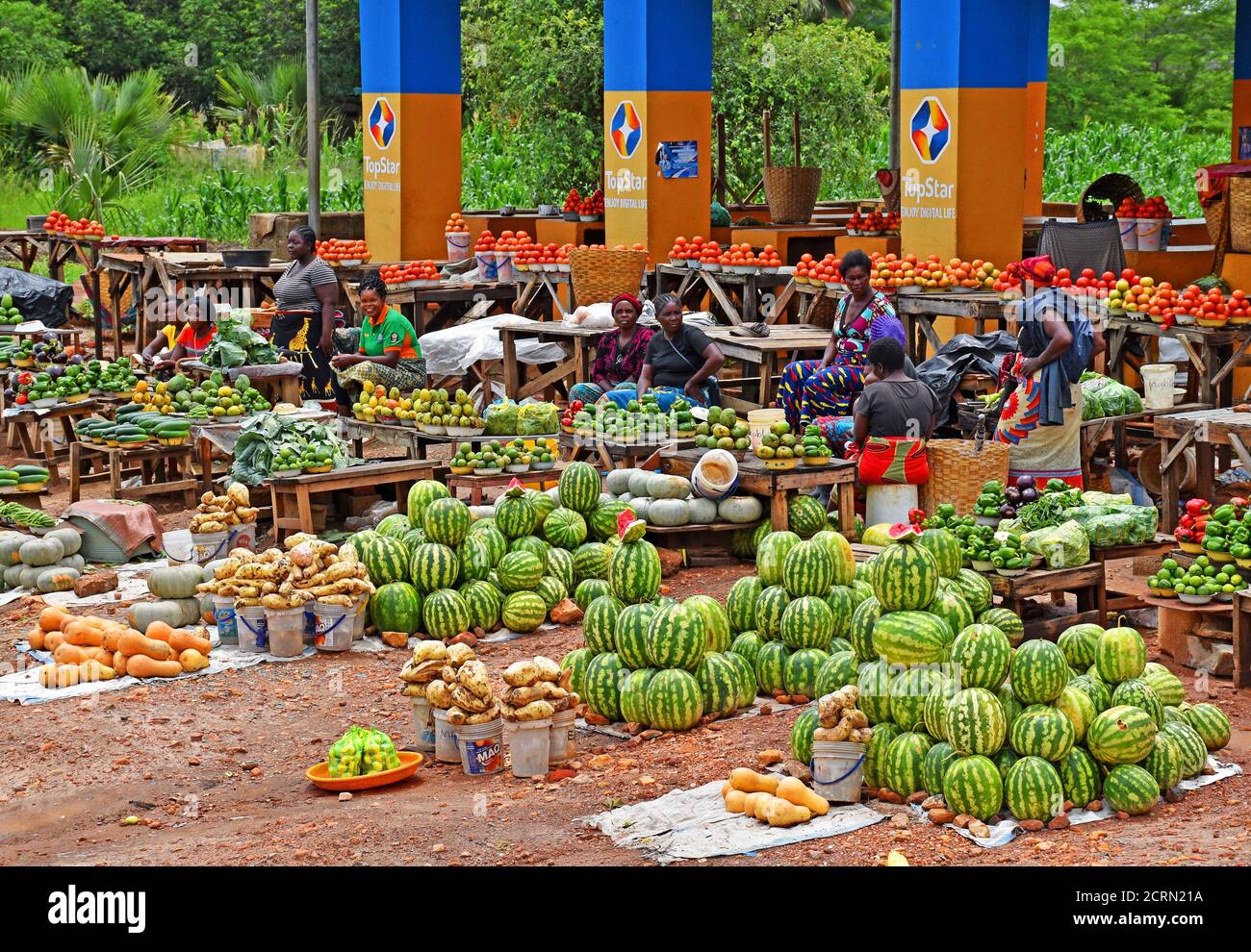 Zambia market hi-res stock photography and images - Alamy