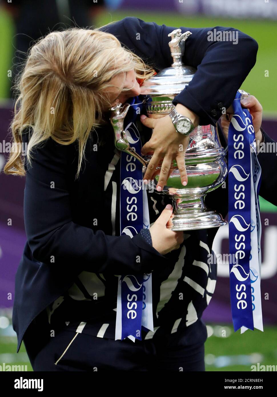 Emma hayes trophy hi-res stock photography and images - Alamy