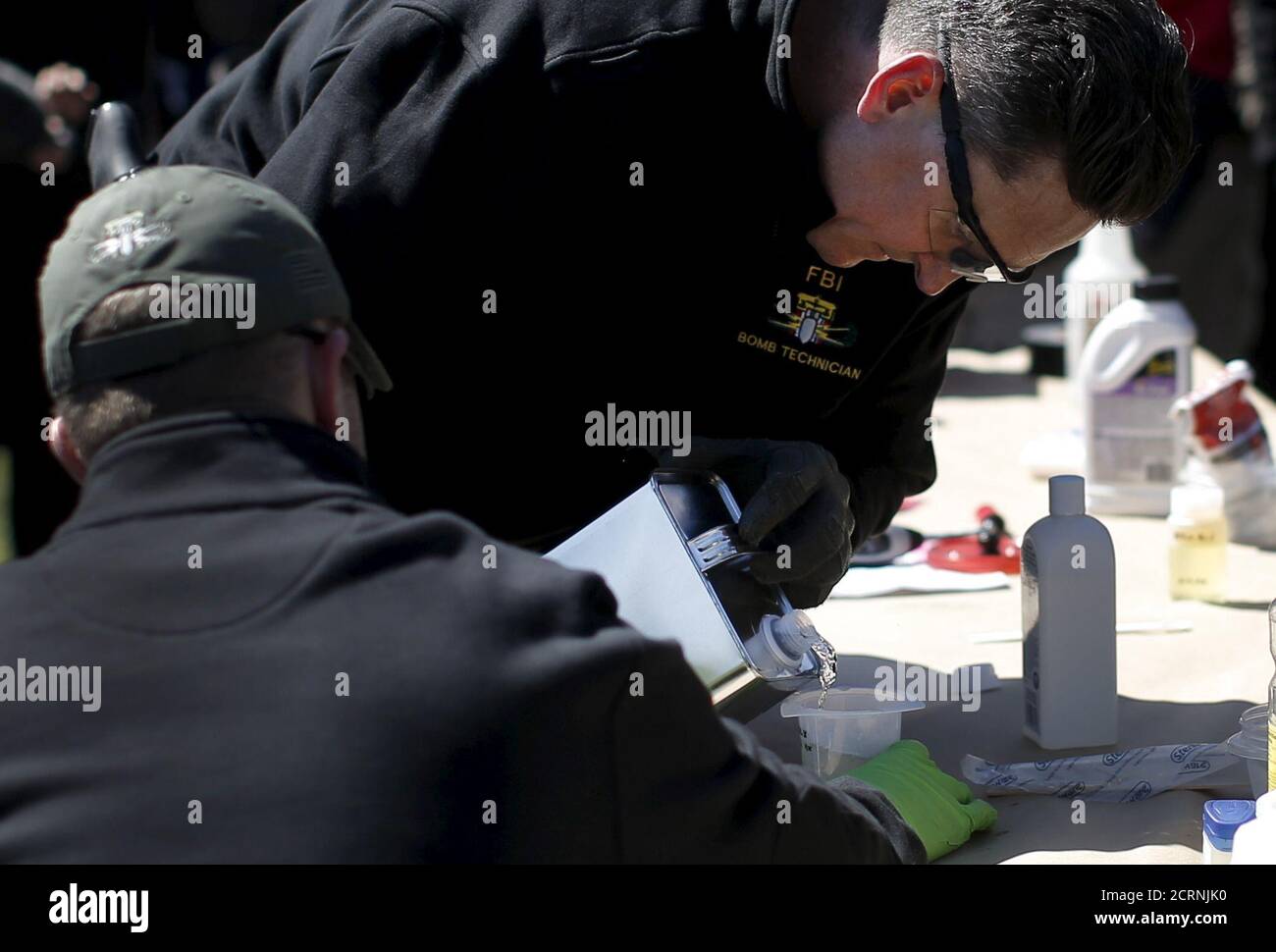 Fbi Bomb Technician High Resolution Stock Photography and Images - Alamy