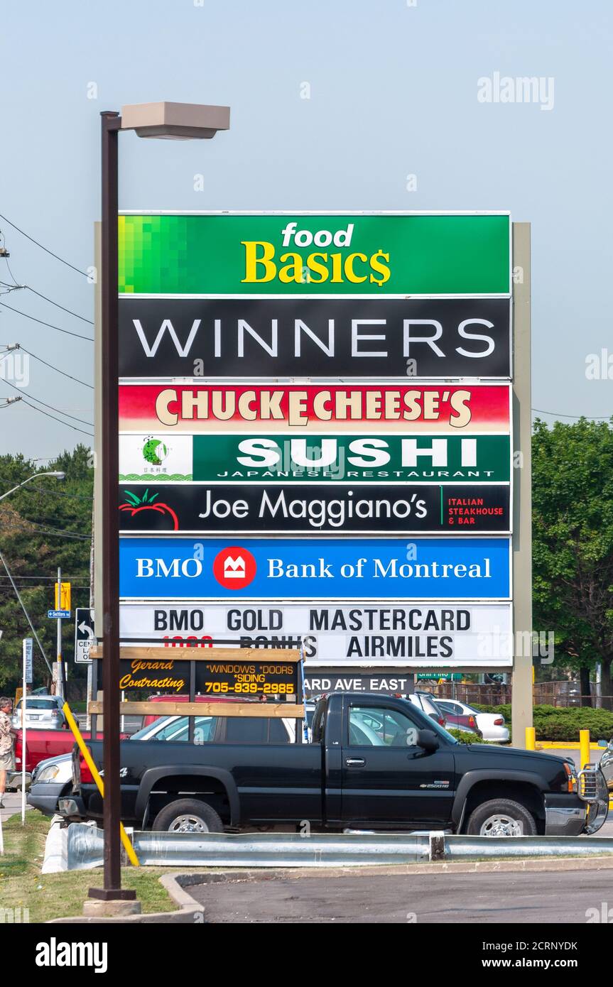 Billboard Advertisements High Resolution Stock Photography and Images ...