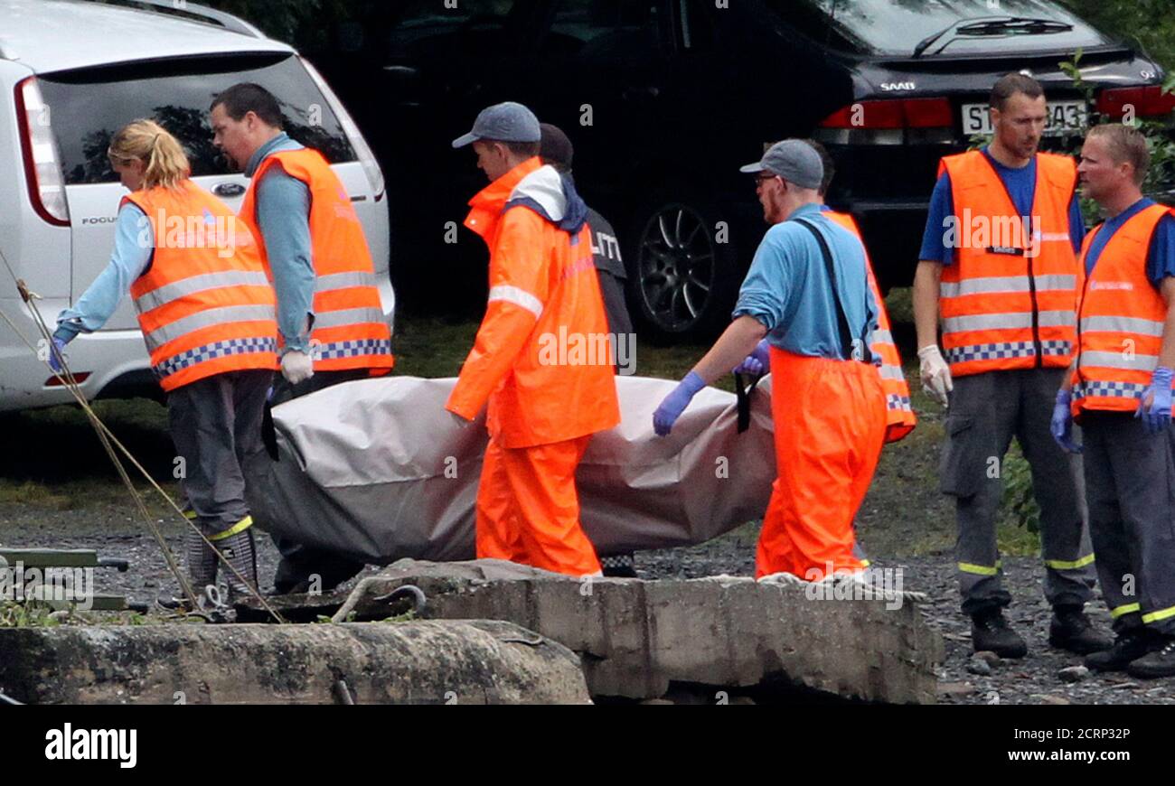 Transporting dead body hi-res stock photography and images - Alamy