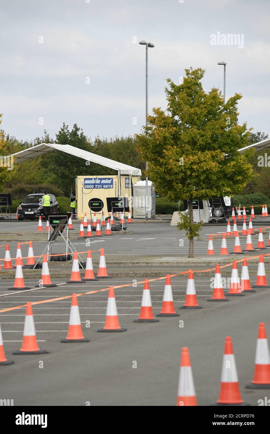 Empty testing centre hi-res stock photography and images - Alamy