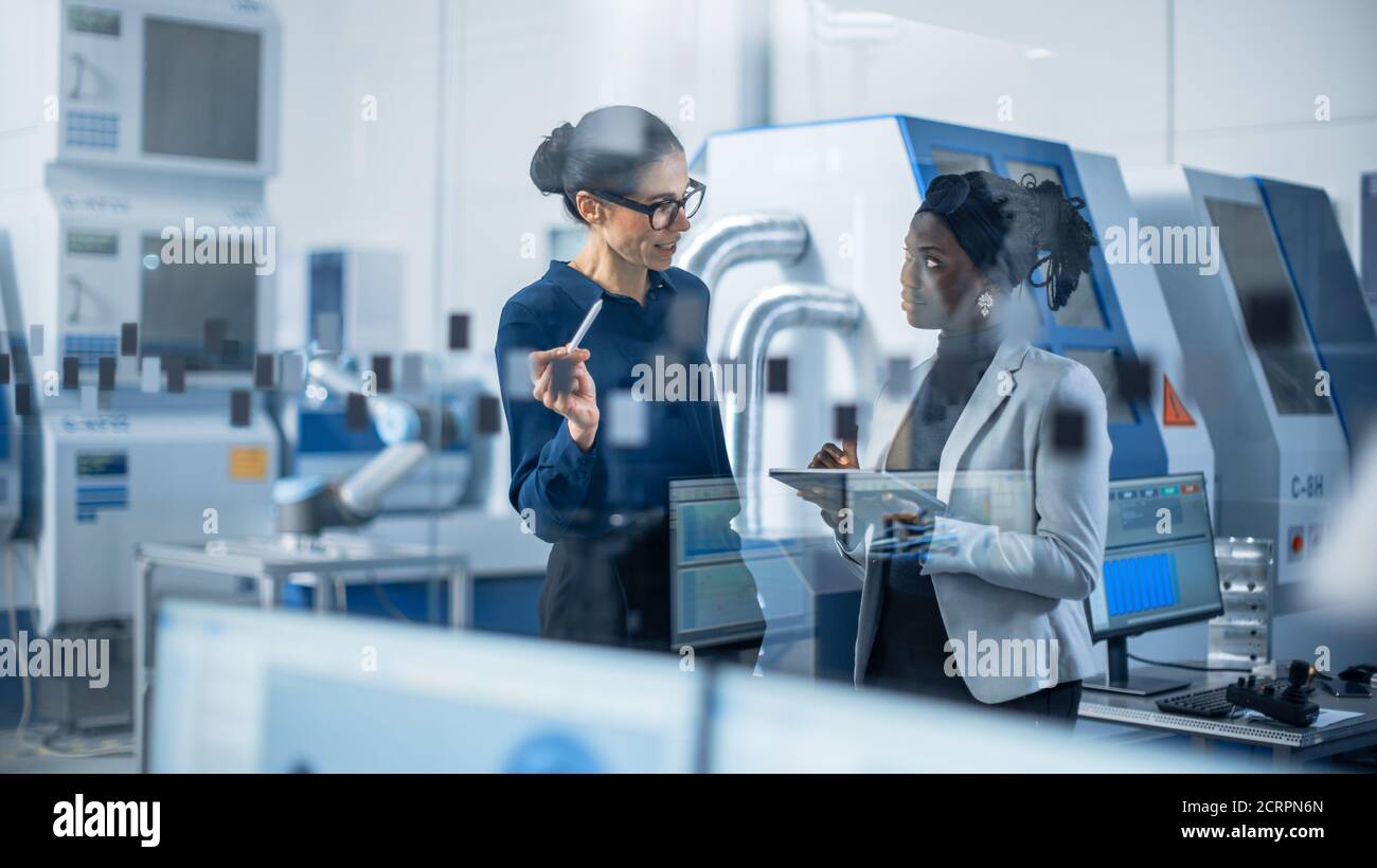 Computer assembly hi-res stock photography and images - Alamy