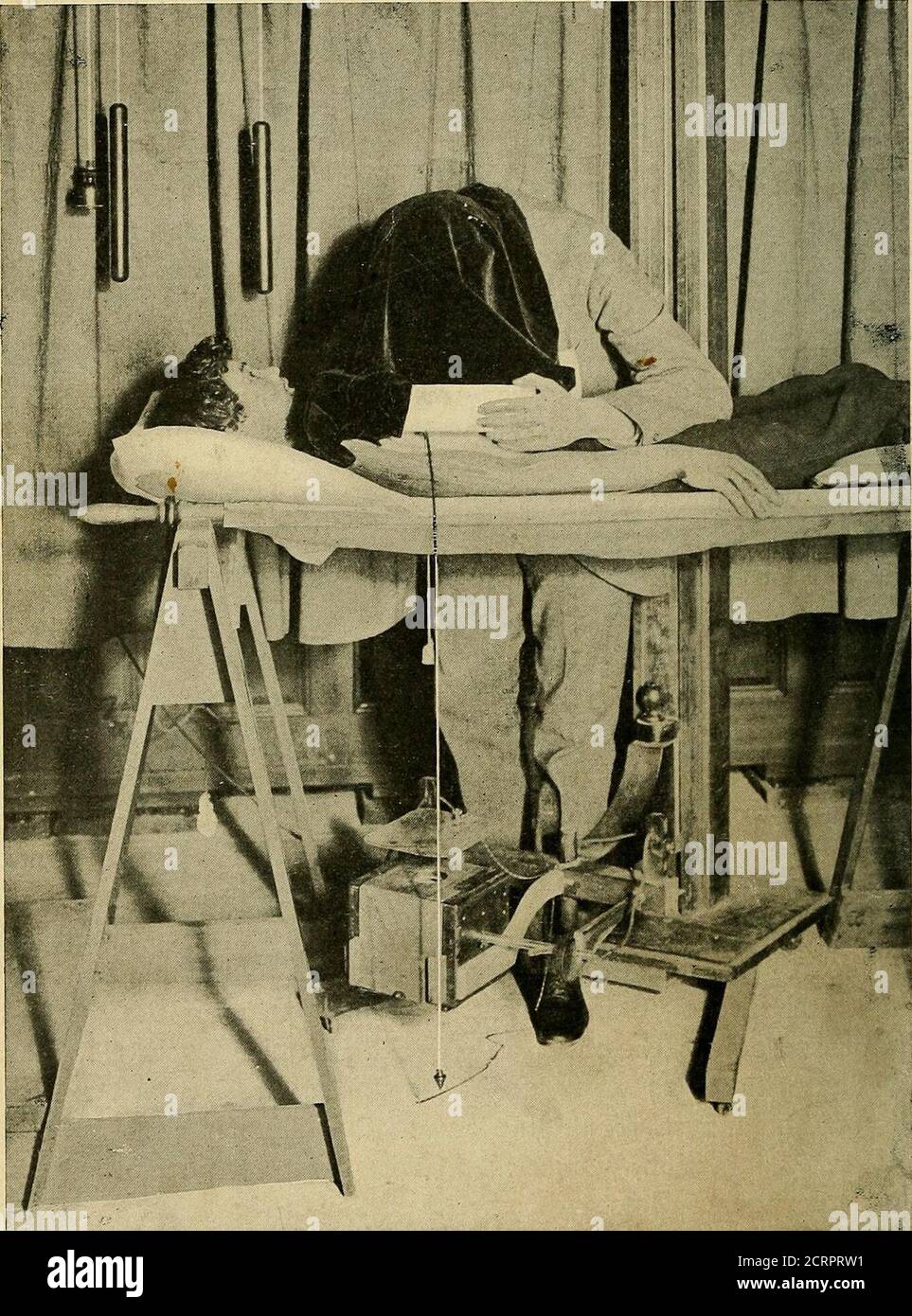 . The Roentgen rays in medicine and surgery as an aid in diagnosis and ...