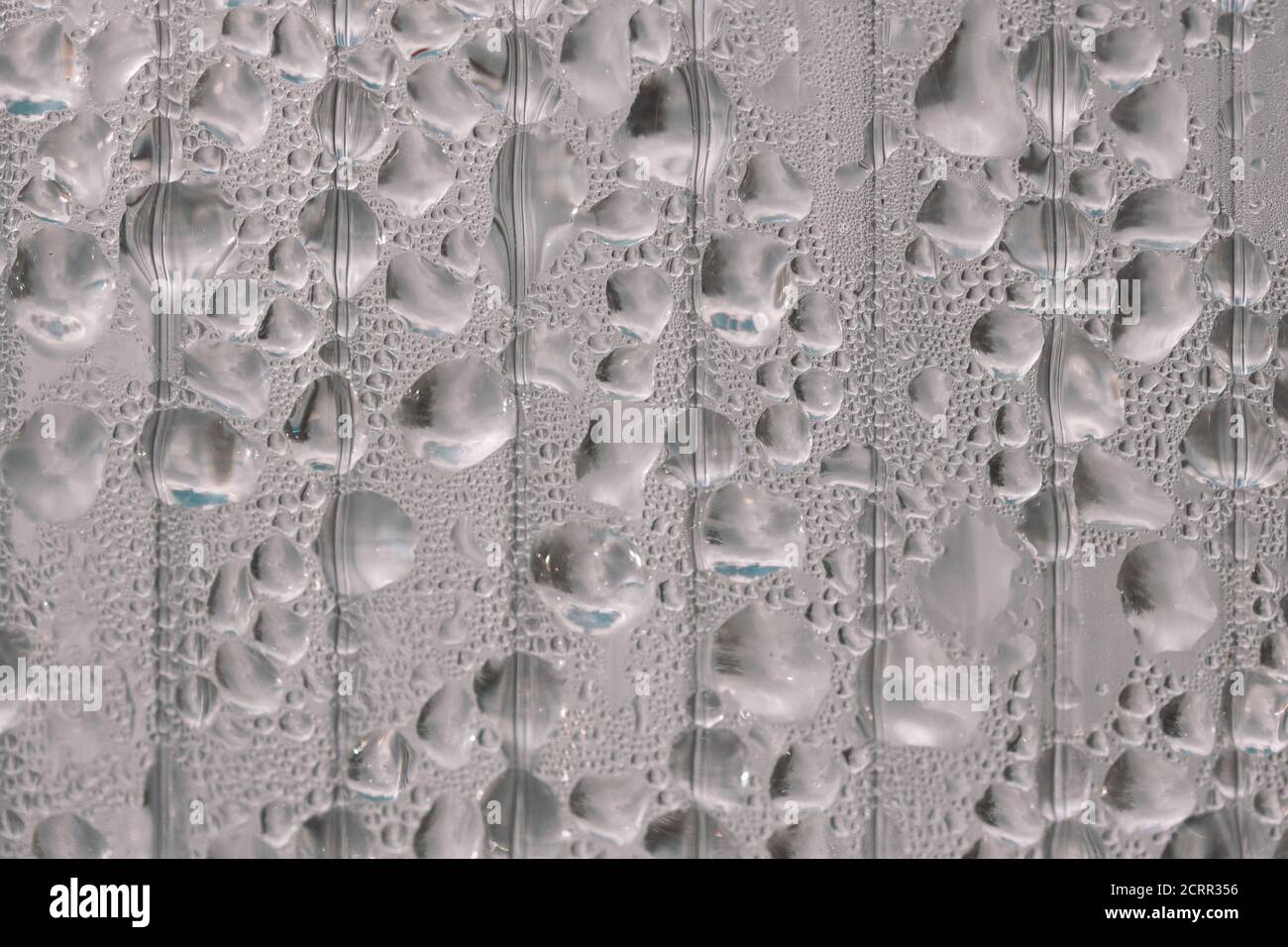 Transparent water wall hi-res stock photography and images - Alamy