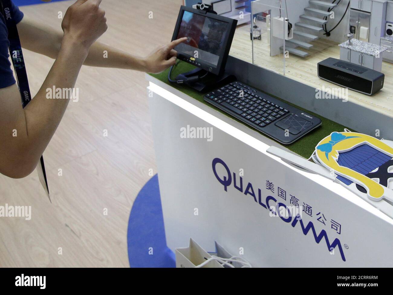 Qualcomm booth hi-res stock photography and images - Alamy