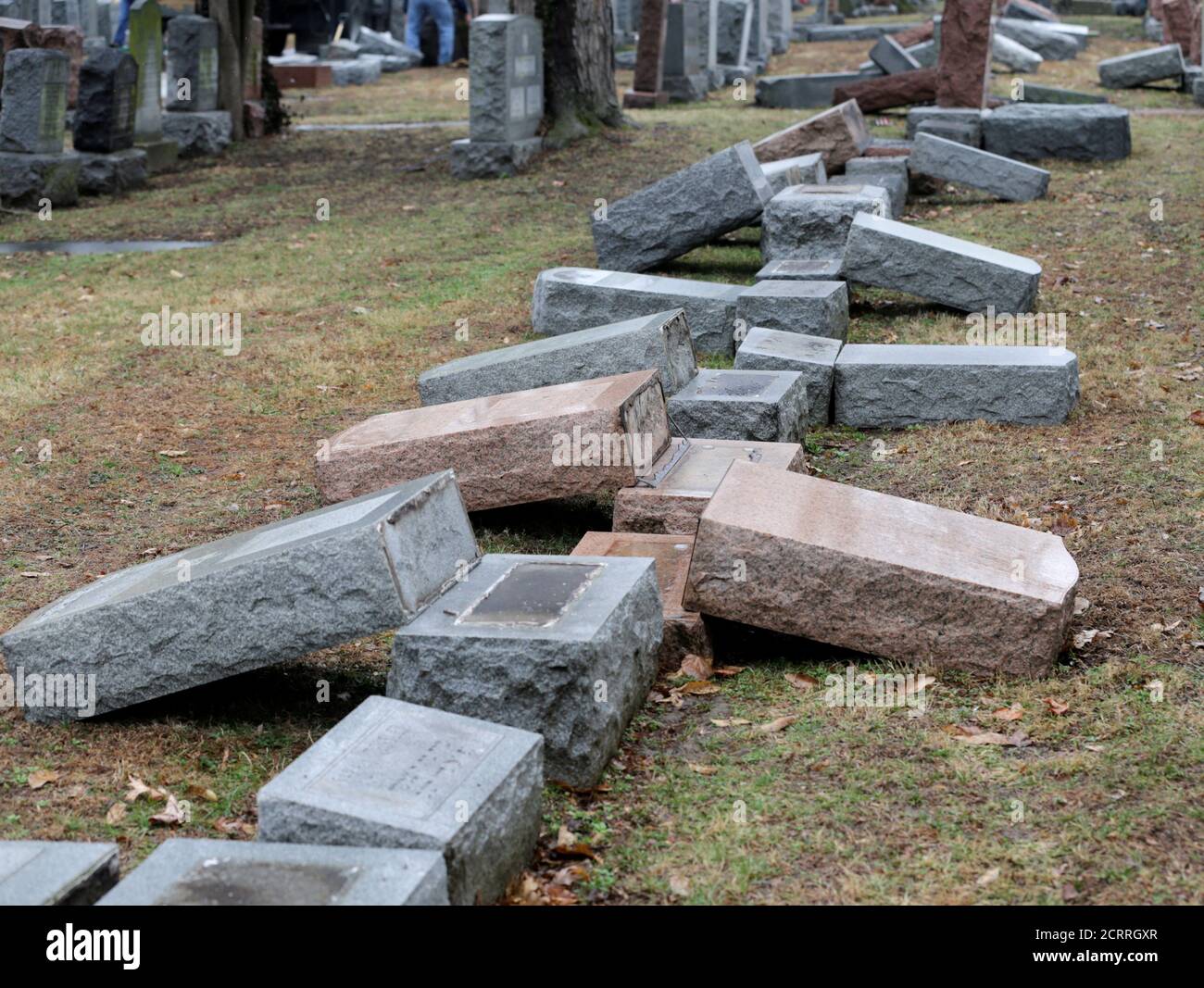 Chesed shel emeth cemetery hi-res stock photography and images - Alamy