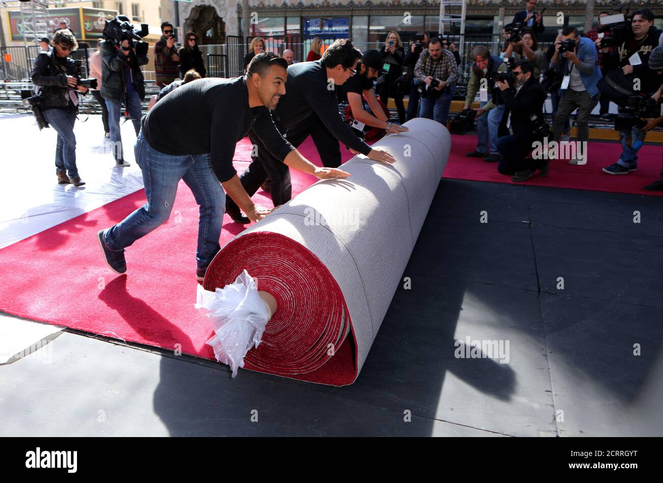 Roll out the red carpet hi-res stock photography and images - Alamy