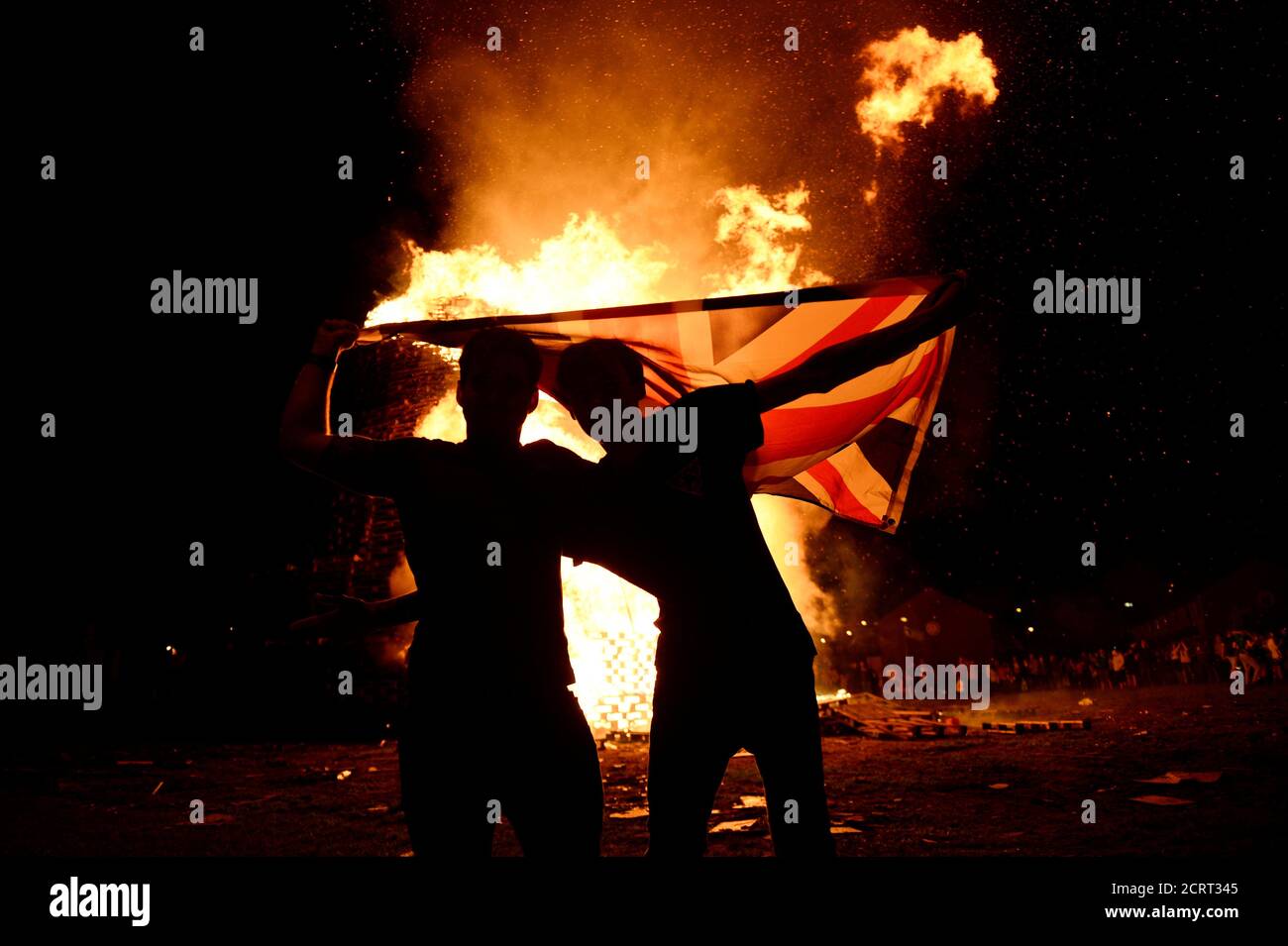 Burning union jack flag hi-res stock photography and images - Alamy