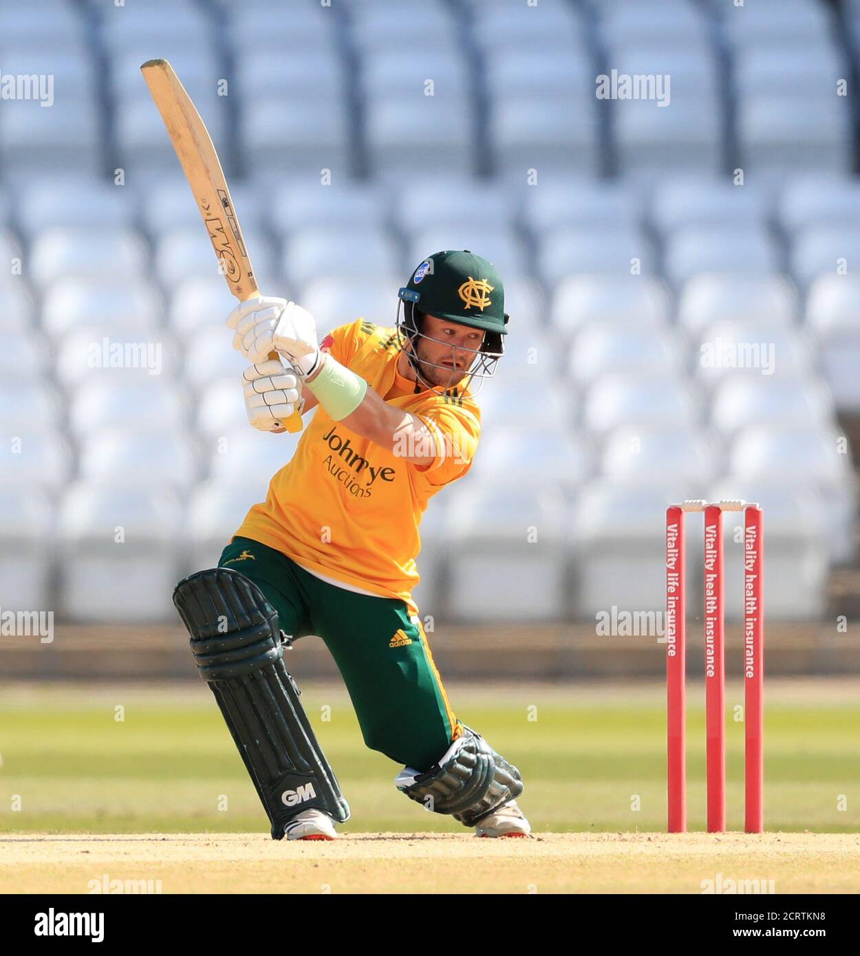 Notts outlaws ben duckett bats hi-res stock photography and images - Alamy