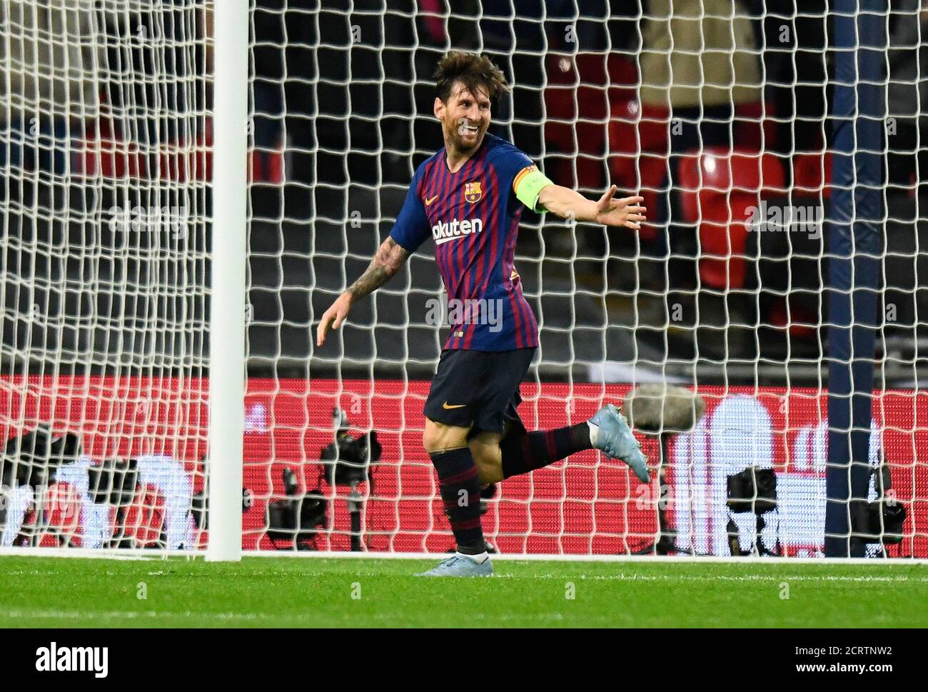 Lionel messi barcelona hi-res stock photography and images - Alamy