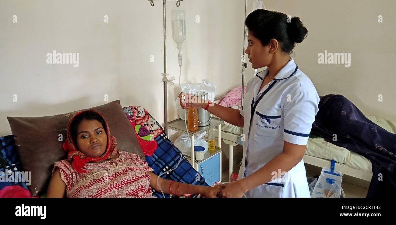 DISTRICT KATNI, INDIA - SEPTEMBER 28, 2019: An indian lady doctor ...