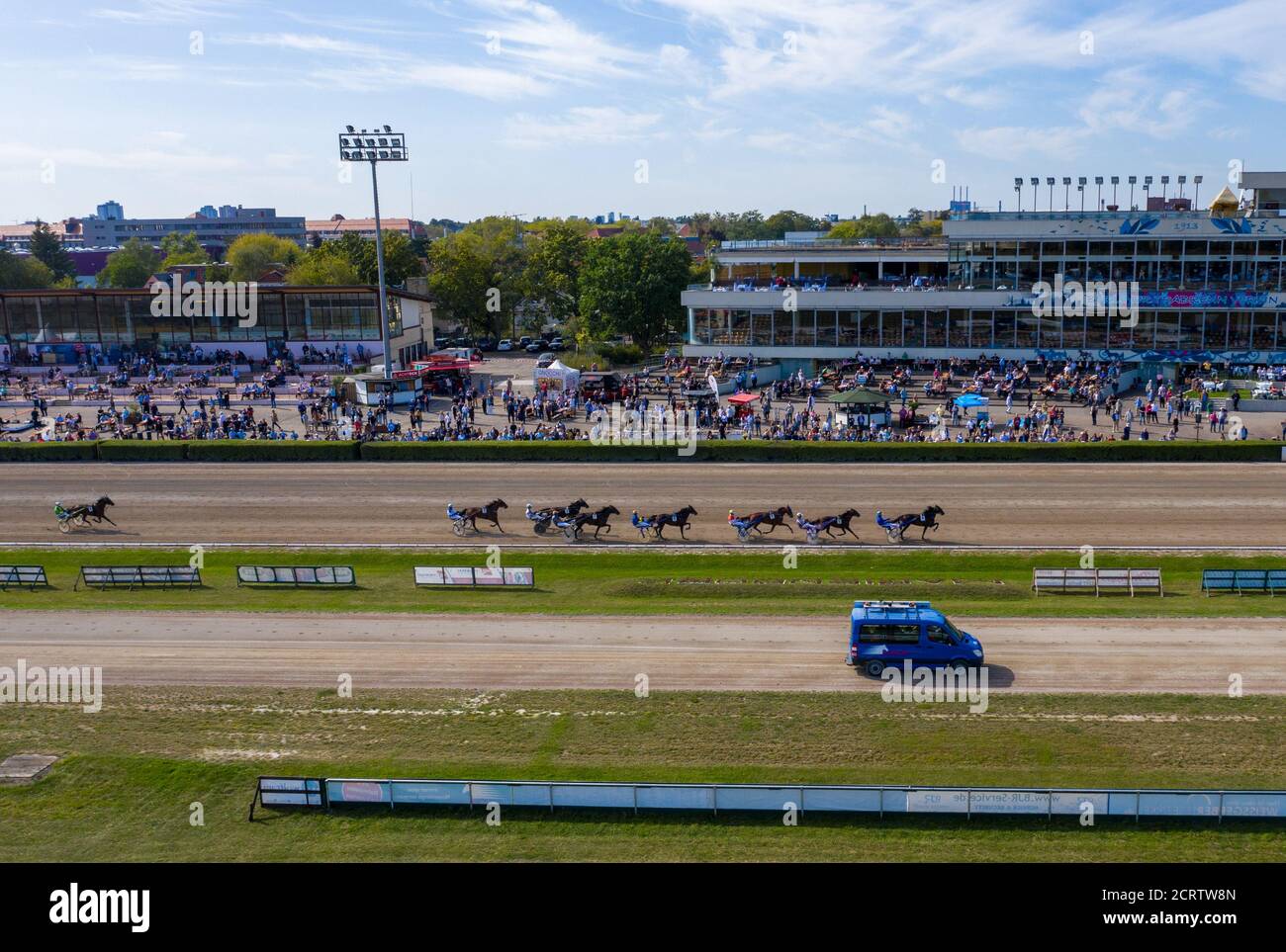 Berlin, Germany. 20th Sep, 2020. Horse racing: Trotting, 125. German ...