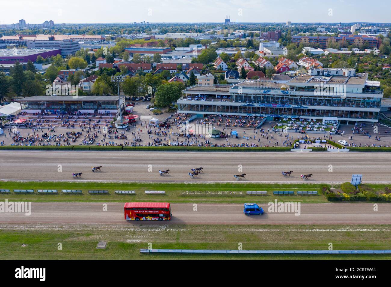 Berlin, Germany. 20th Sep, 2020. Horse racing: Trotting, 125. German ...