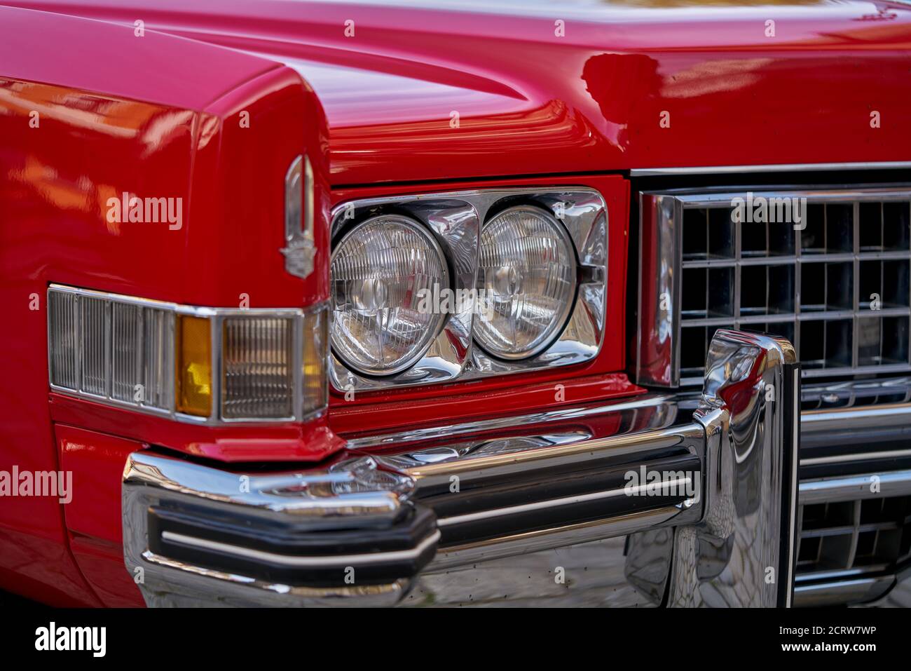 Red cadillac hi-res stock photography and images - Alamy
