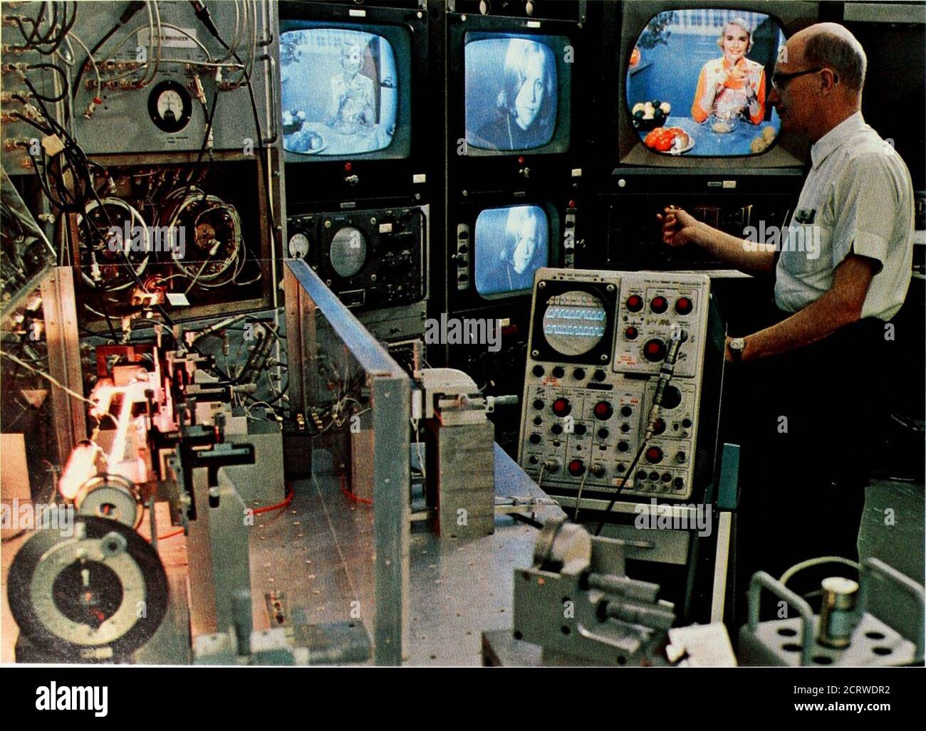 Digitaltransmission hi-res stock photography and images - Alamy