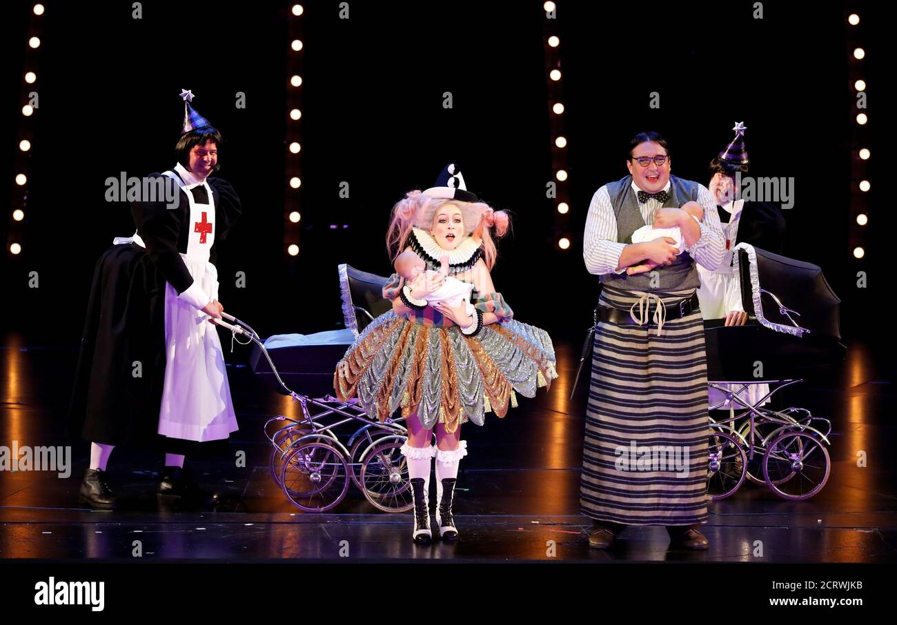 Papagena hi-res stock photography and images - Alamy