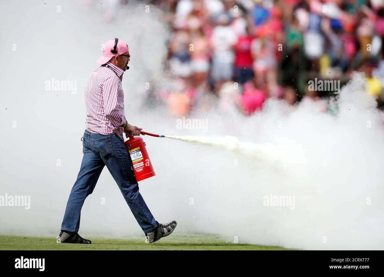 Cricket fire hi-res stock photography and images - Alamy