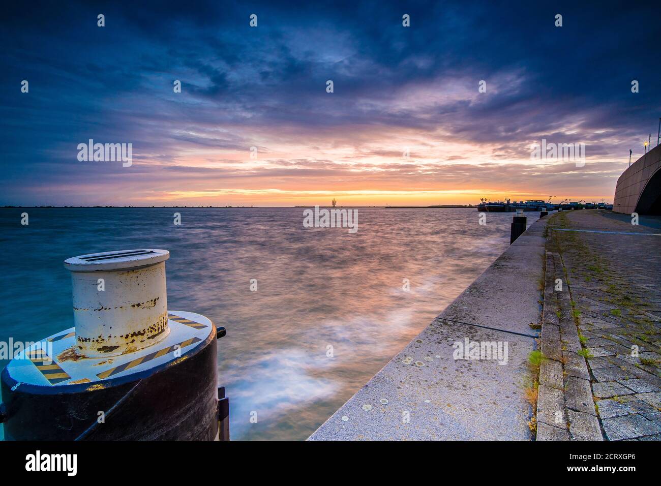 Markermeer hi-res stock photography and images - Alamy