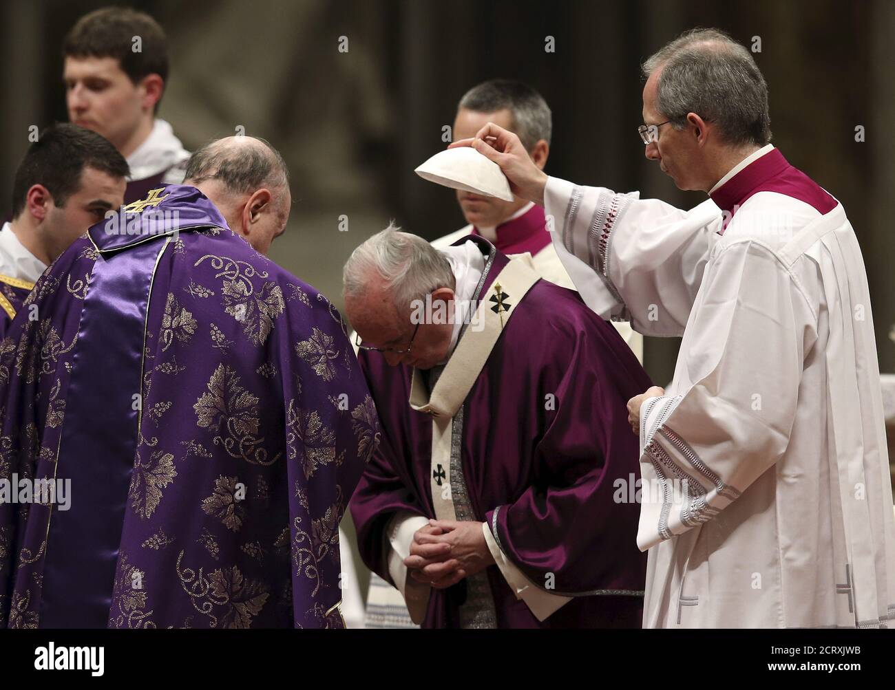 Cardinal tarcisio bertone hi-res stock photography and images - Alamy